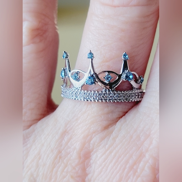 Fragrant Jewels | Jewelry | Nwt 29 Fragrant Jewels 925 Silver Crown ...